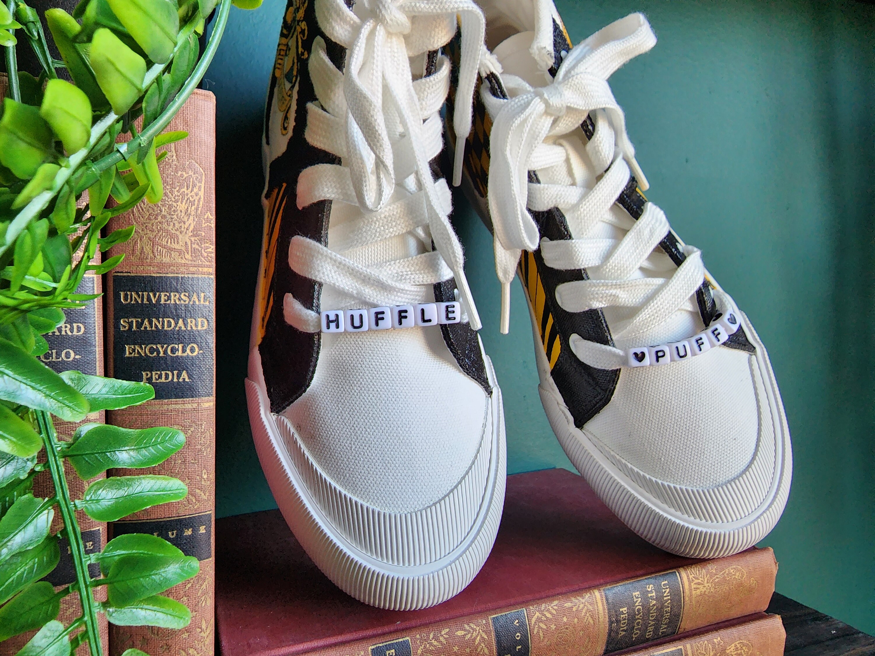 Hand Painted Harry Potter Inspired Shoe- Bright Hufflepuff - Etsy