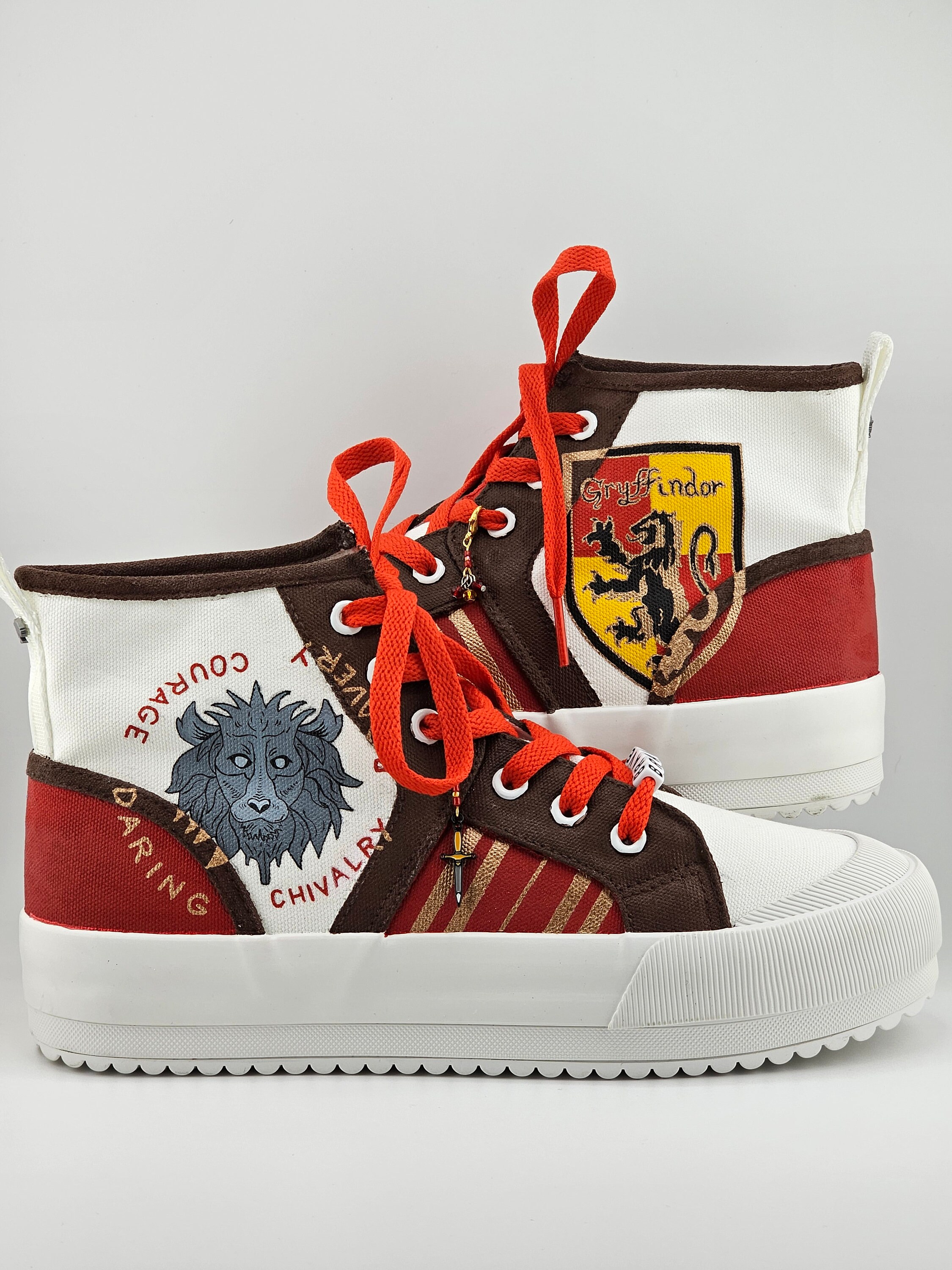 Hand-painted Harry Potter Inspired Shoe Vintage Gryffindor - Etsy