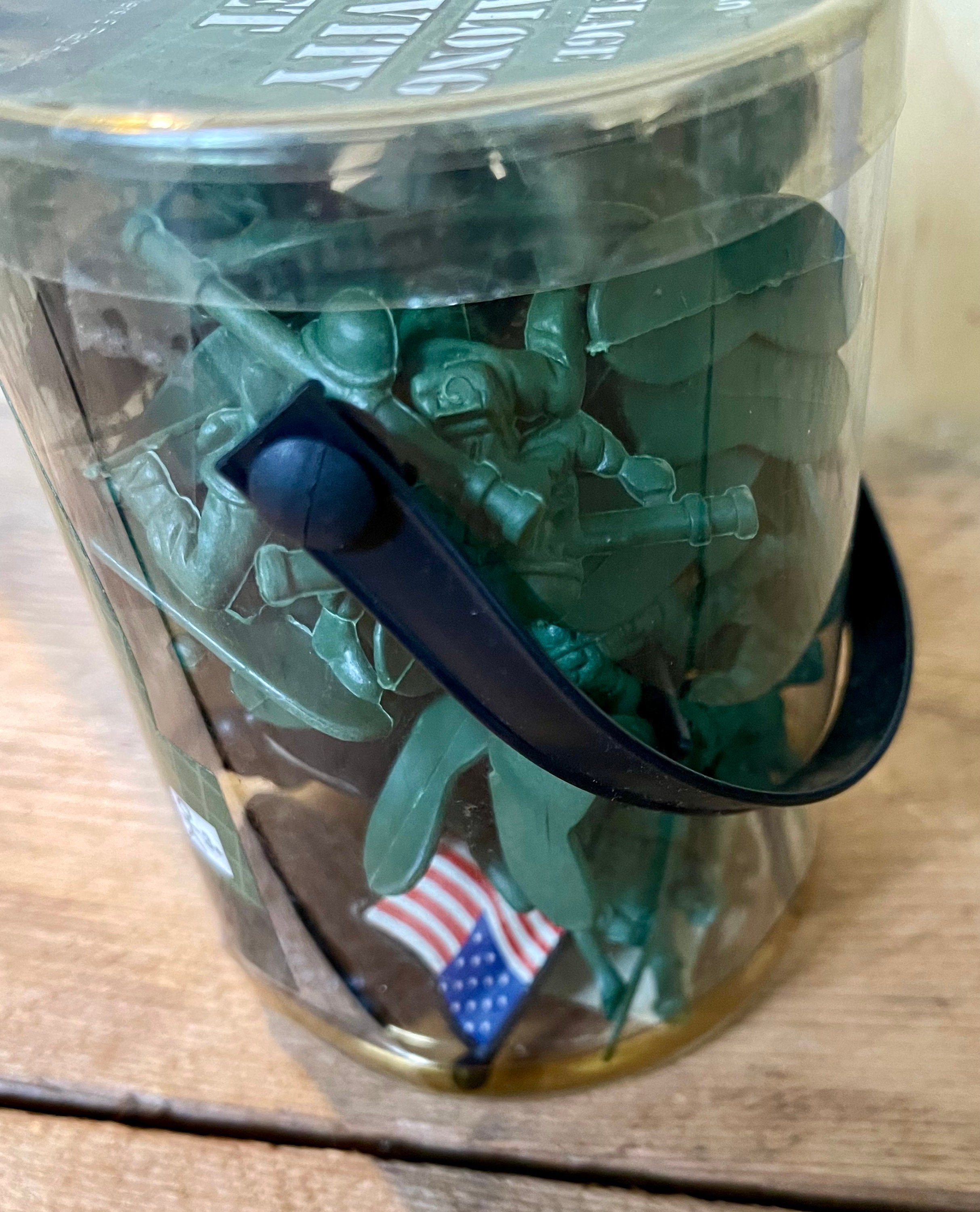 Vintage Plastic Toy Soldiers & Flags - Etsy