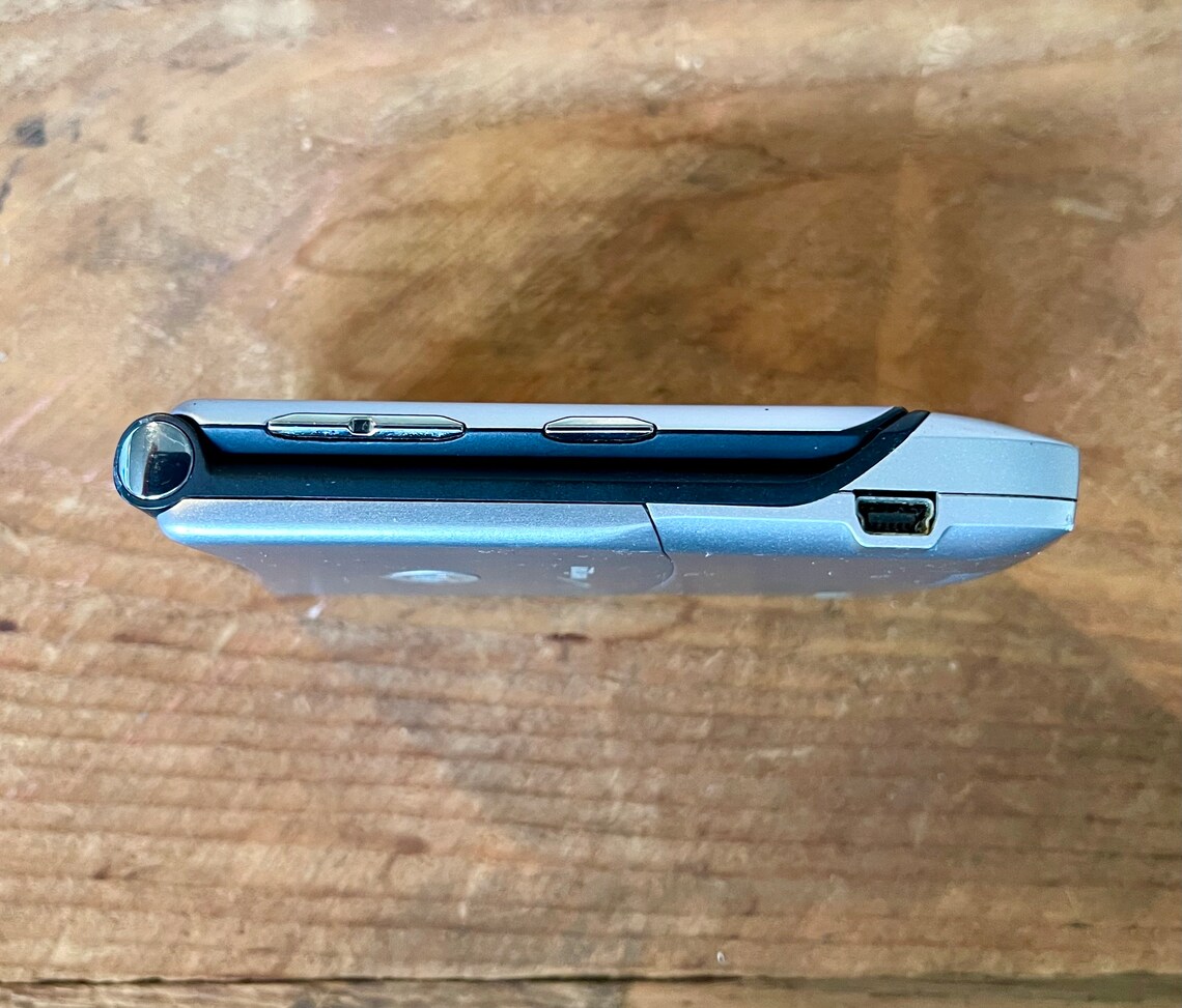 Vintage Motorola Razr V3M Silver Black - Etsy