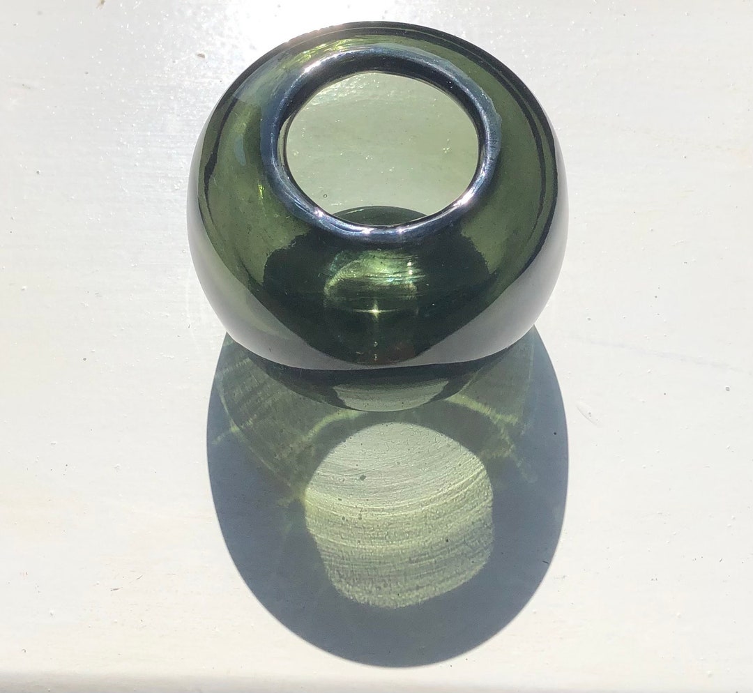 Small Green Apple Shaped Glass Urn Vase - Etsy