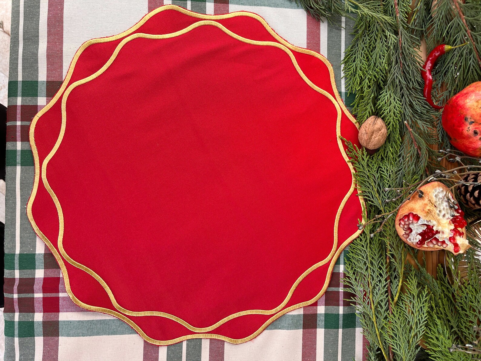 Red Christmas Placemat Table Decorgold Scalloped Edge Mat - Etsy