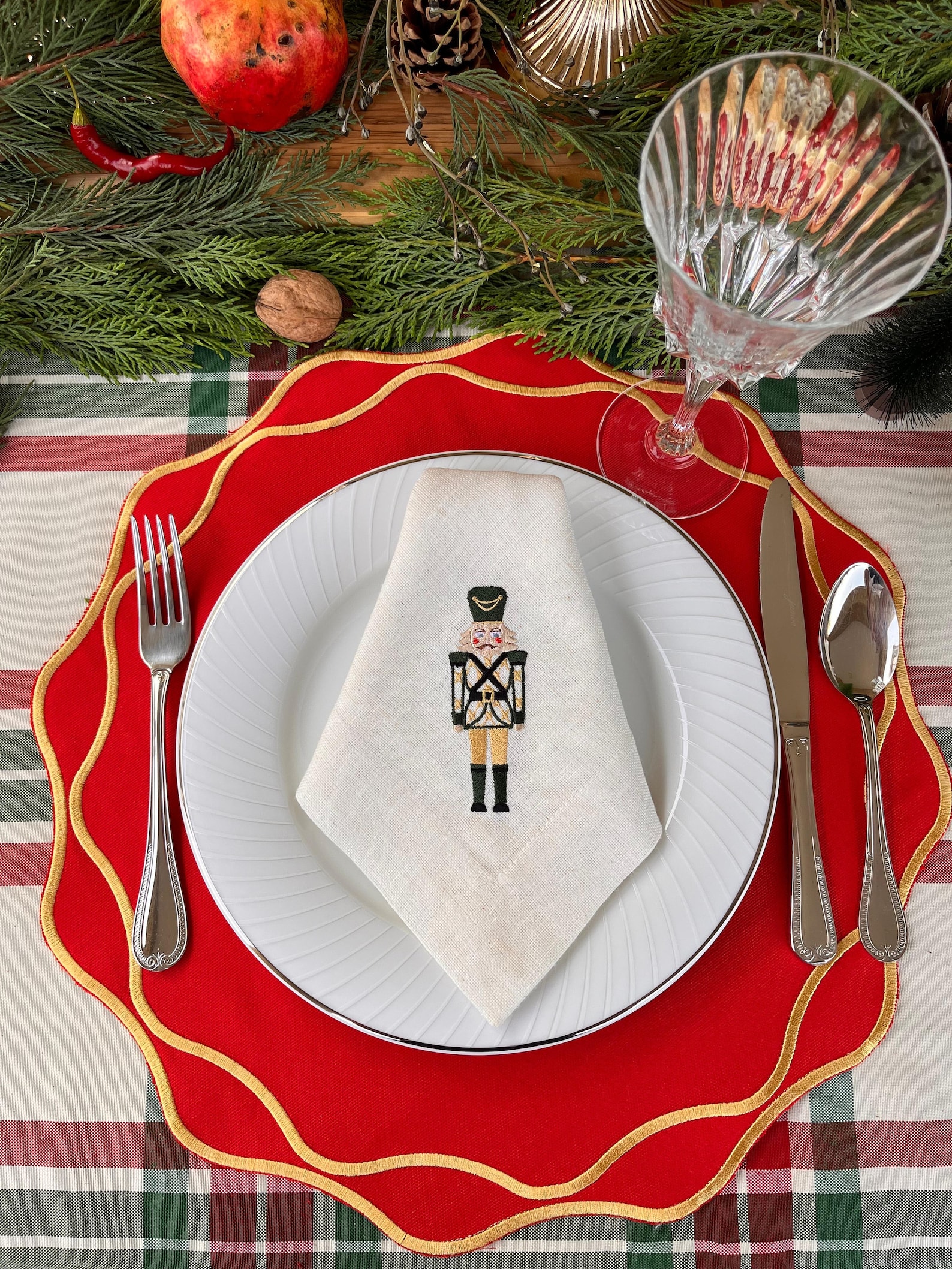 Red Christmas Placemat Table Decorgold Scalloped Edge Mat - Etsy