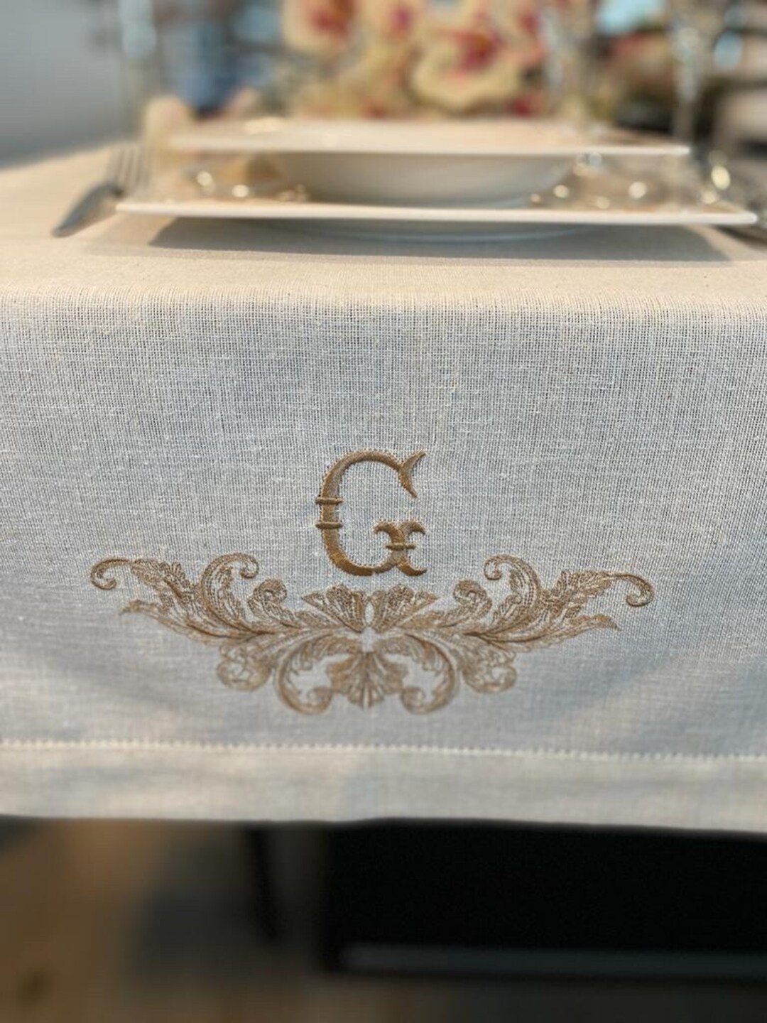 Monogrammed Table Runner | Wedding Gift | Linen Table Runner - Etsy