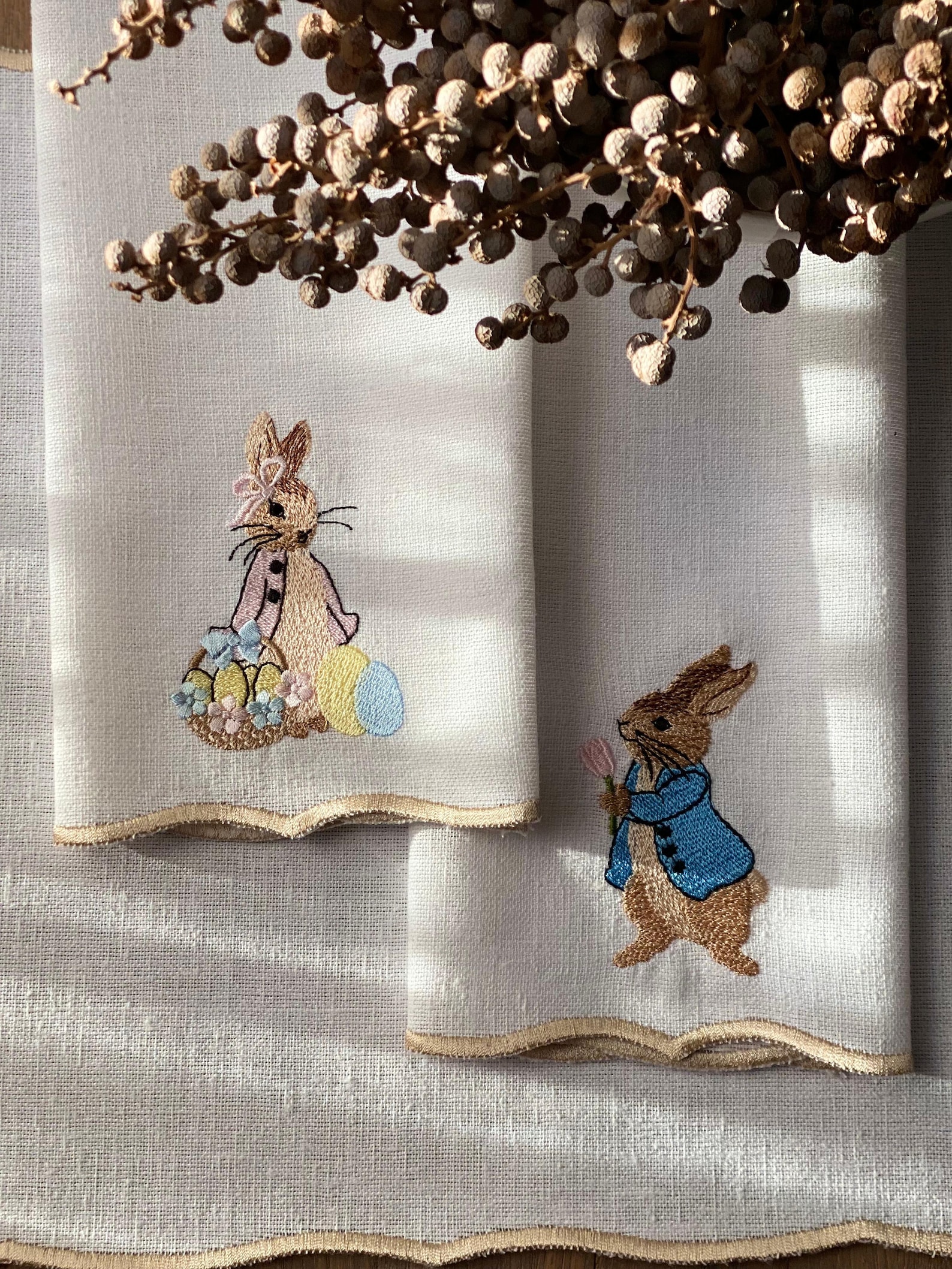 Peter Rabbit Easter Napkins Embroidered Linen Napkins easter Tablescape ...