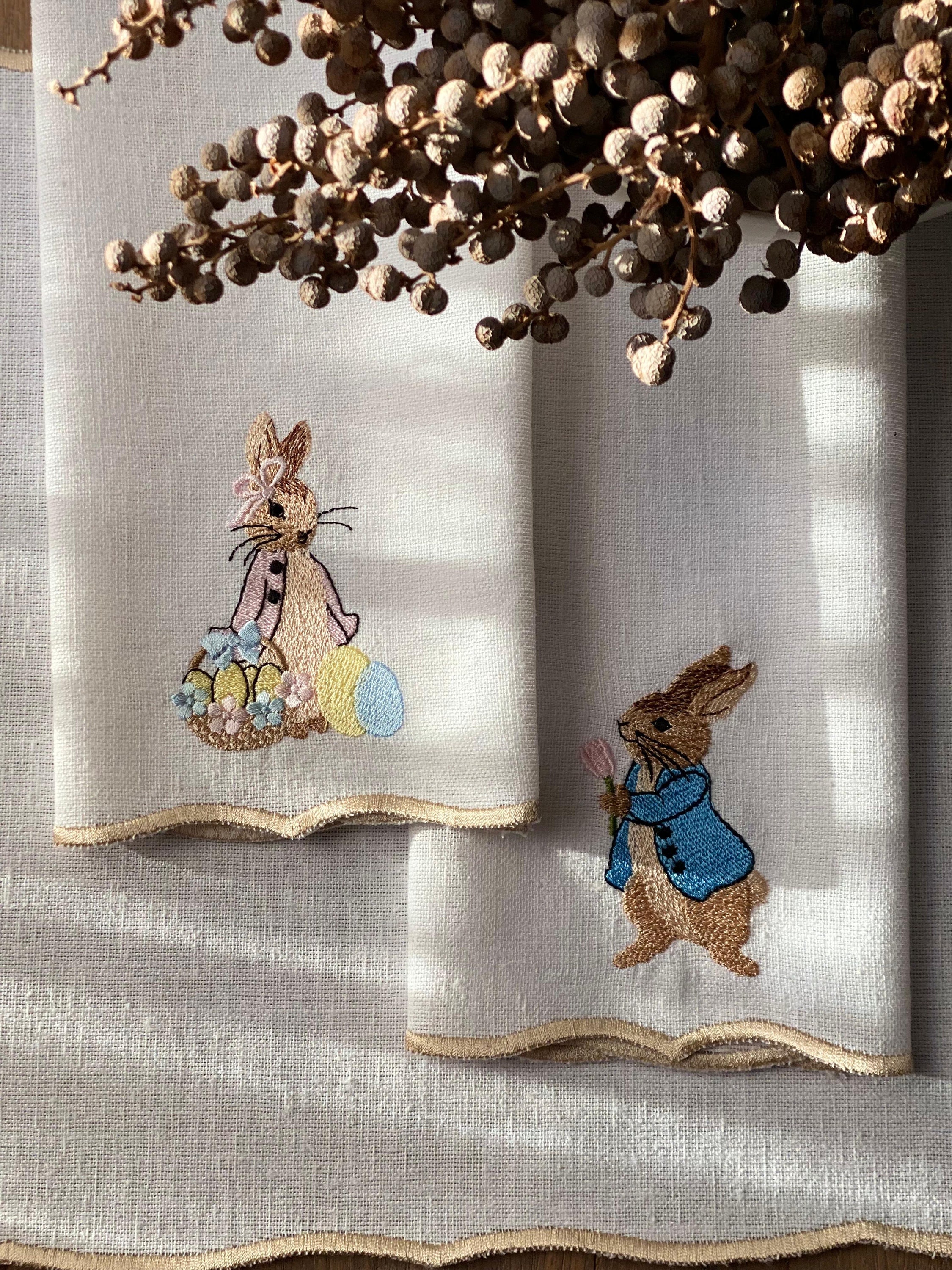 Peter Rabbit Easter Napkins Embroidered Linen Napkins easter Tablescape ...