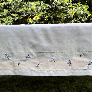 Embroidered Daisy Tablecloth – Linen Tablecloth With Hemstitch | Spring ...