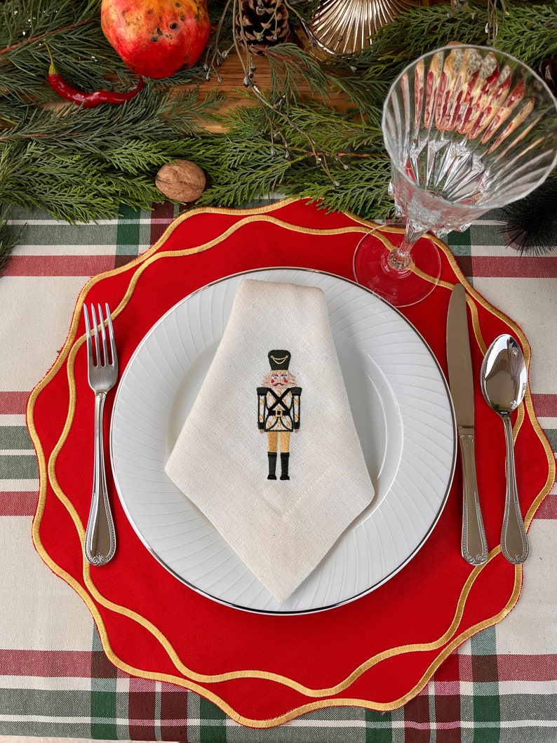 Red Christmas Placemat Table Decorgold Scalloped Edge Mat - Etsy
