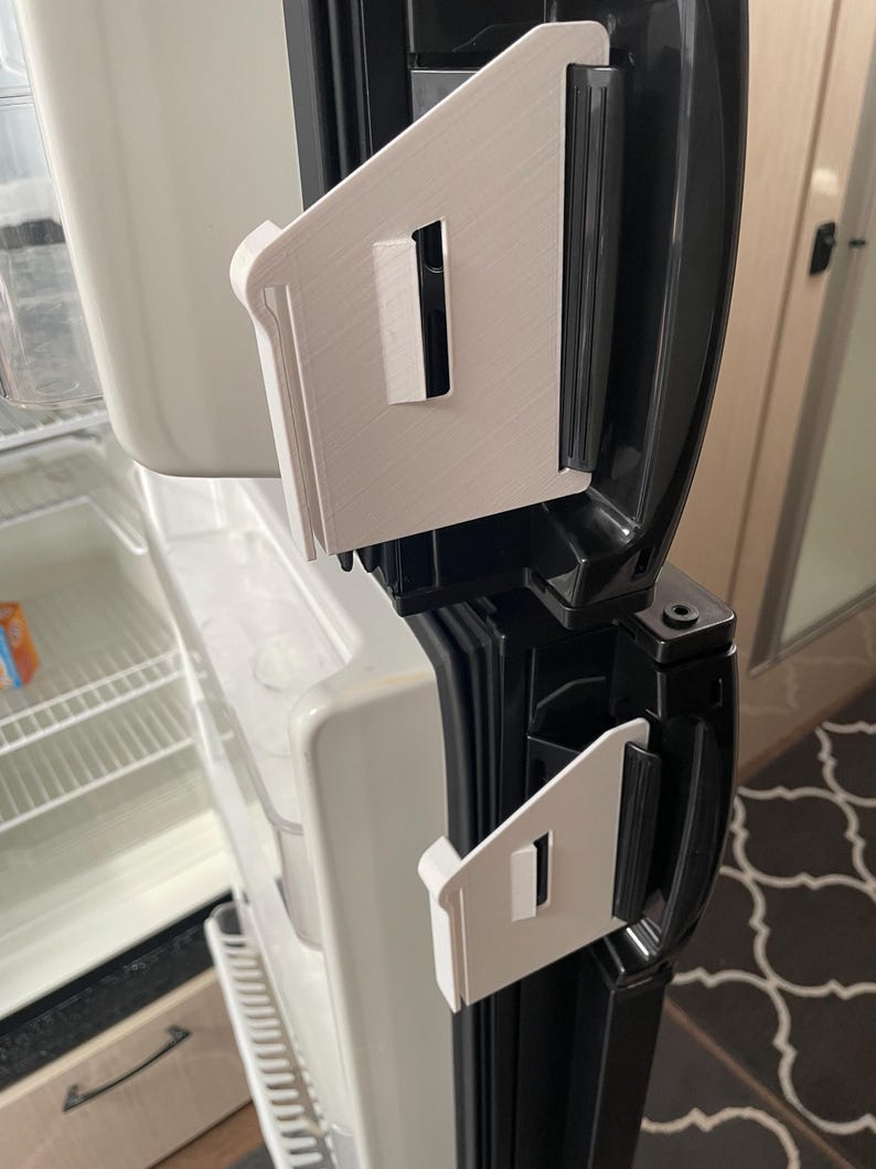 RV Dometic 7/9 Cuft Refrigerator Door Airing Card Shelf Divider RM3762 ...