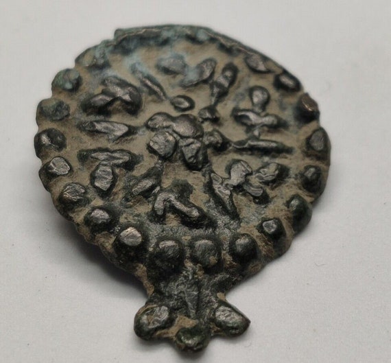 RARE bronze escutcheon, Eastern Roman Empire. - Gem