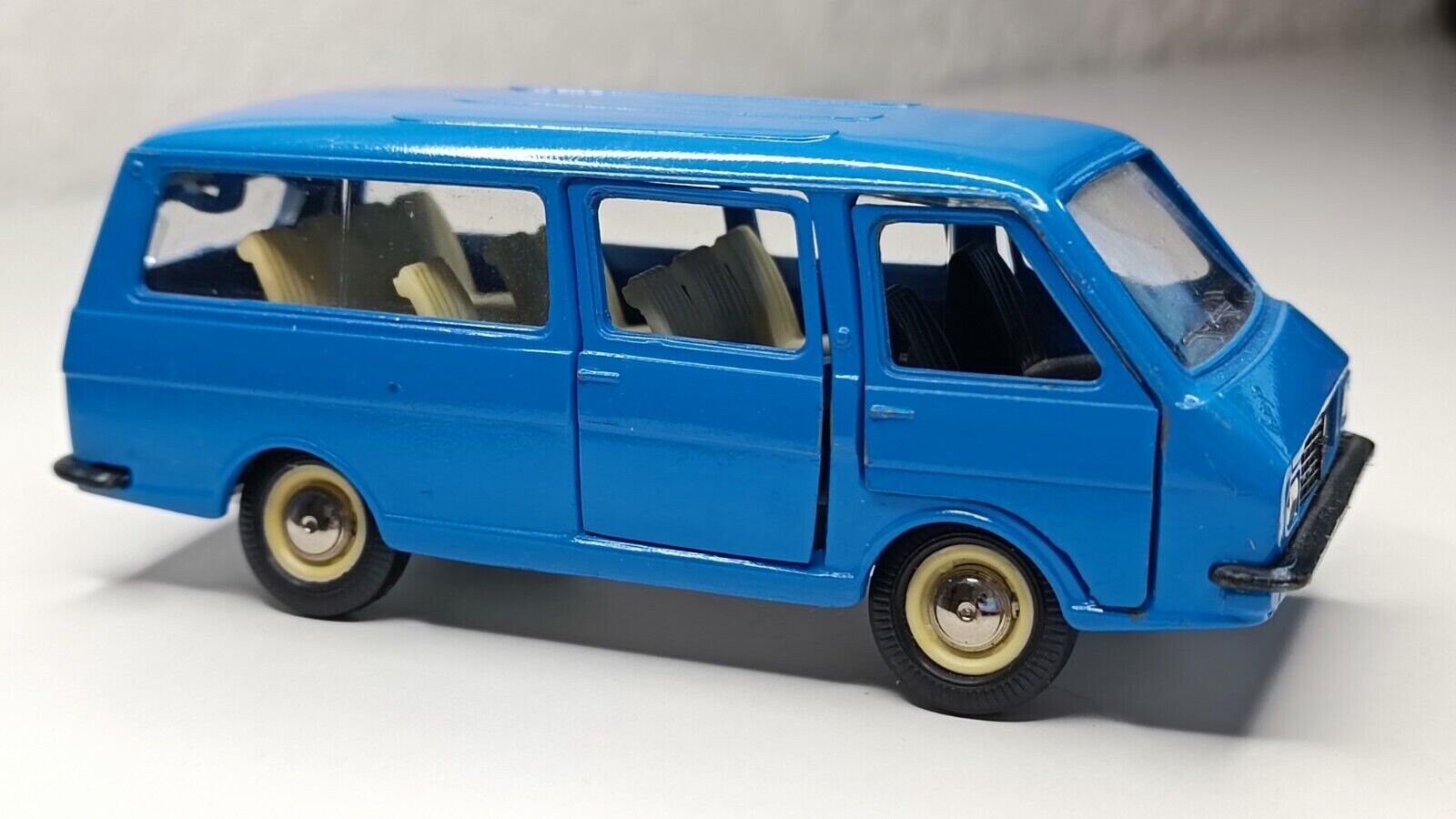RAF 2203 1:43 USSR Diecast Minibus Model 5503 - Etsy