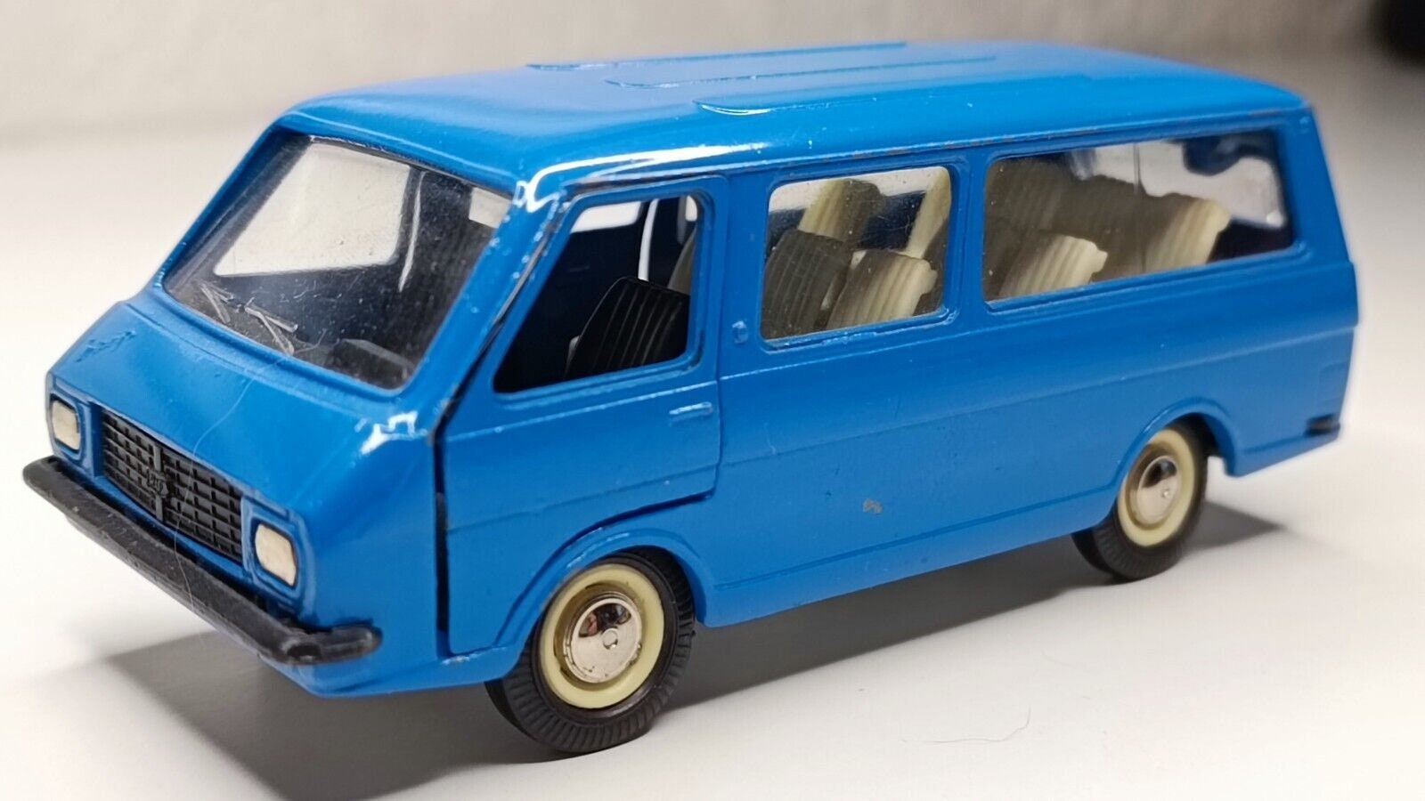 RAF 2203 1:43 USSR Diecast Minibus Model 5503 - Etsy
