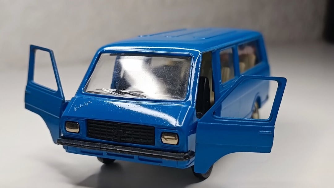 RAF 2203 1:43 USSR Diecast Minibus Model 5503 - Etsy