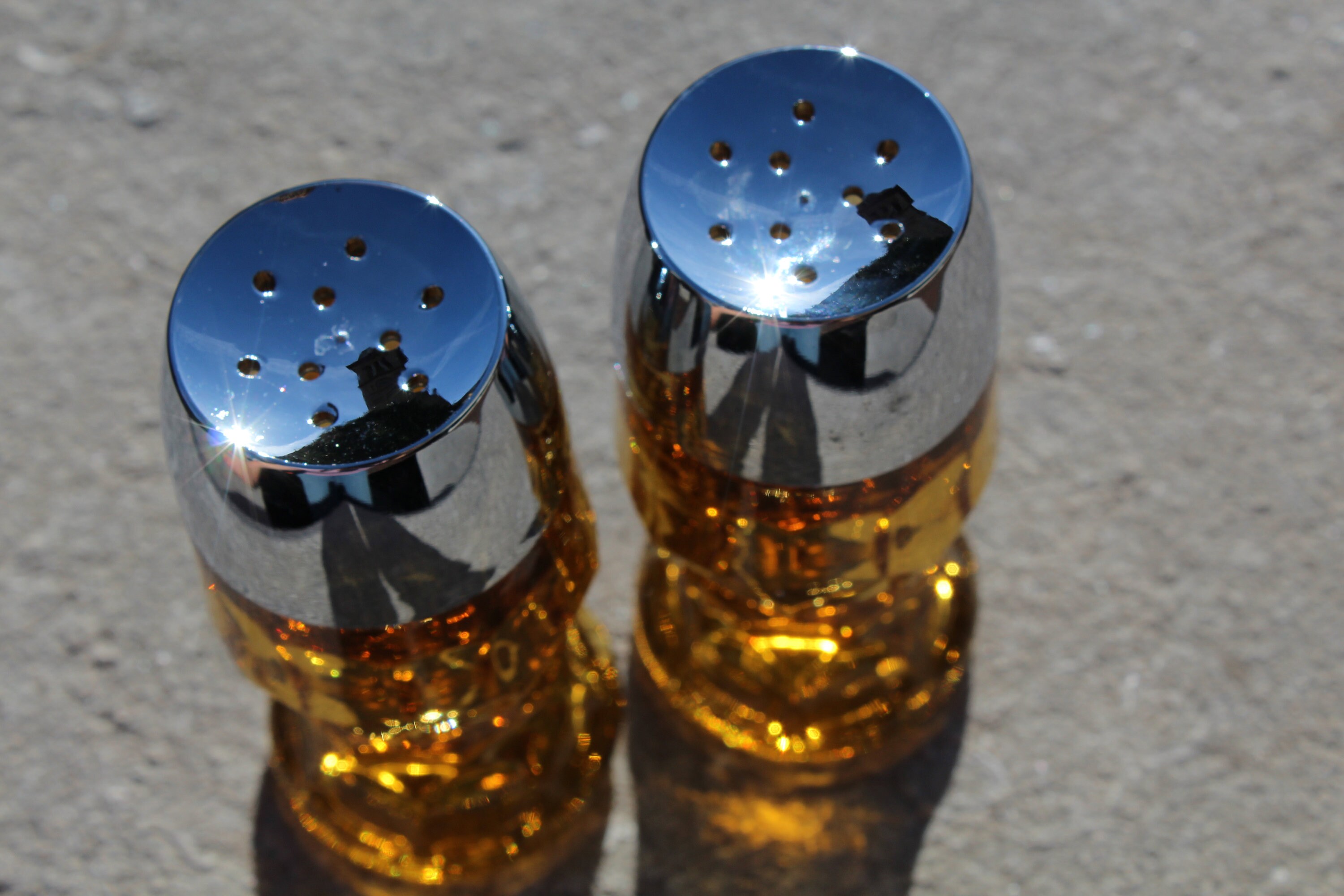 Anchor Hocking Georgian Amber Salt and Pepper Shakers - Etsy