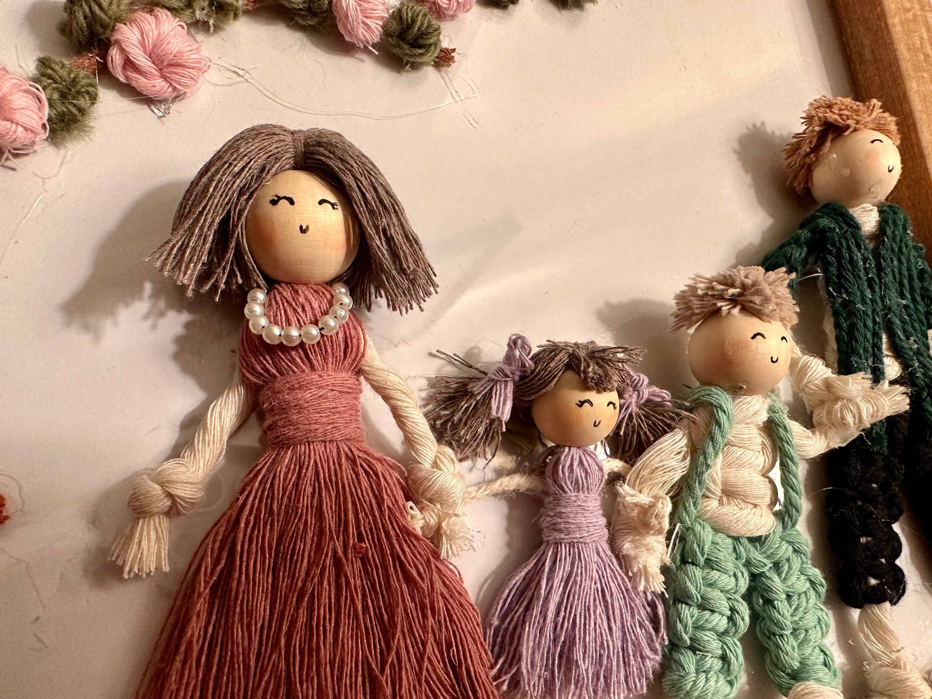 L Personalized Macrame Doll Family in Frame | Macrame Family Portrait ...
