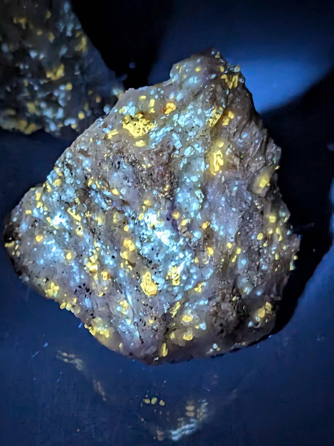Phlogopite and Diopside “starry Night” - UV Fluorescent Minerals From ...