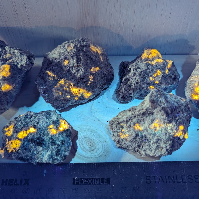 Uv Reactive Scapolite - Etsy