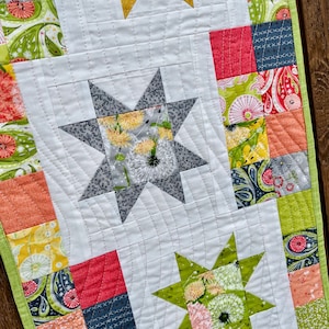 Charmed Star Table Runner Pattern - PDF - Etsy