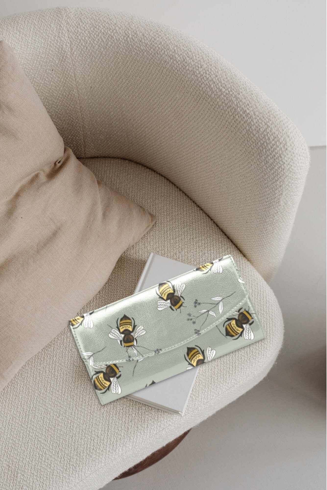 Bee Sage Green Wallet Purse, Cottagecore Bee Print Ladies Wallet, Vegan ...