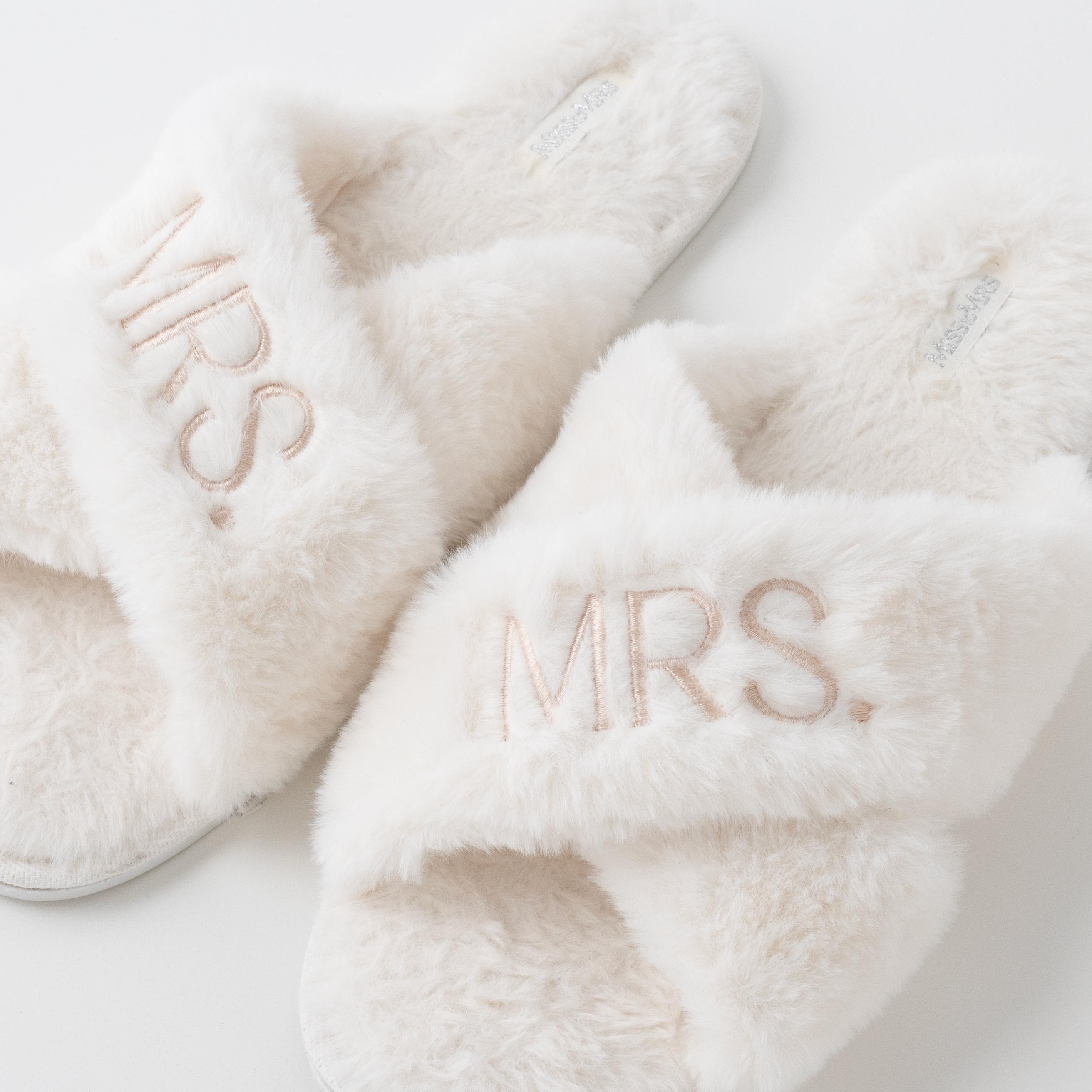 Mr and Mrs Slippers Set, Bride Slippers, Groom Slippers, MRS Fluffy ...