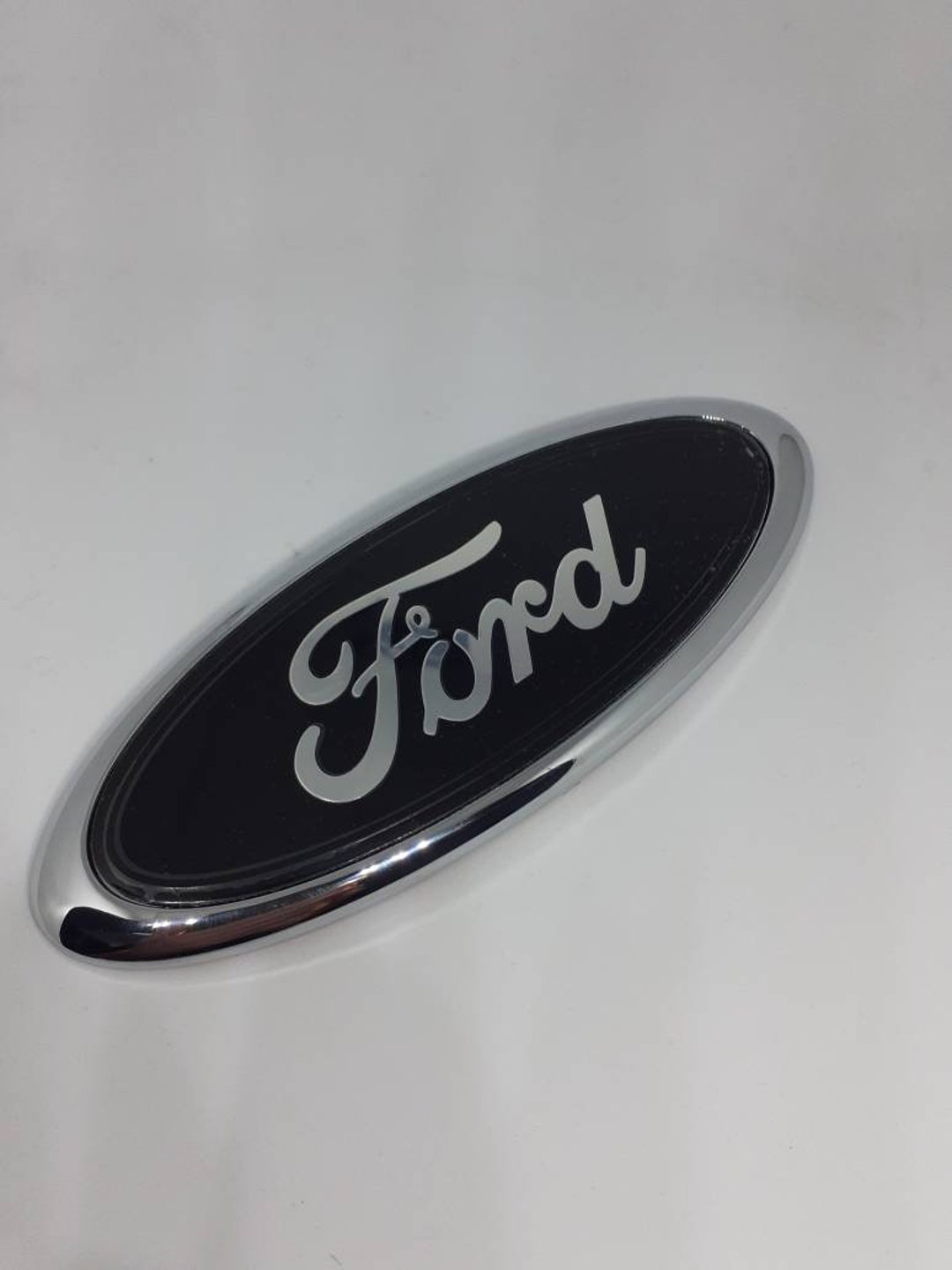 Ford 150mm X 60mm Badge Silver/black With Silver Logo Badge Emblem Logo ...