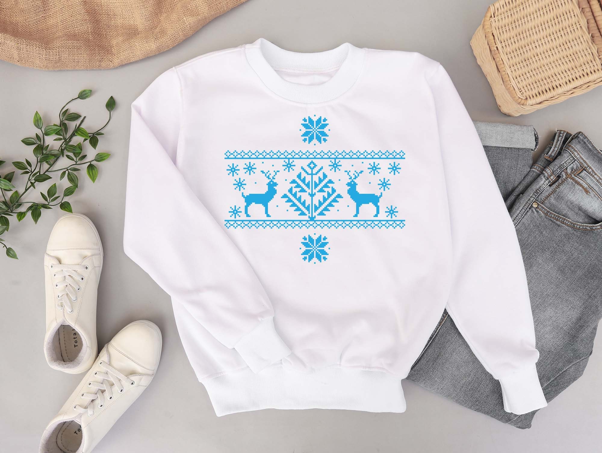 Festive Christmas Sweater SVG: Nordic Pattern to Create Cozy Holiday ...