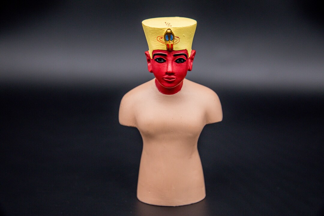 Half Statue Young King Tutankhamun, Mqost Realistic Egyptian Statue of ...