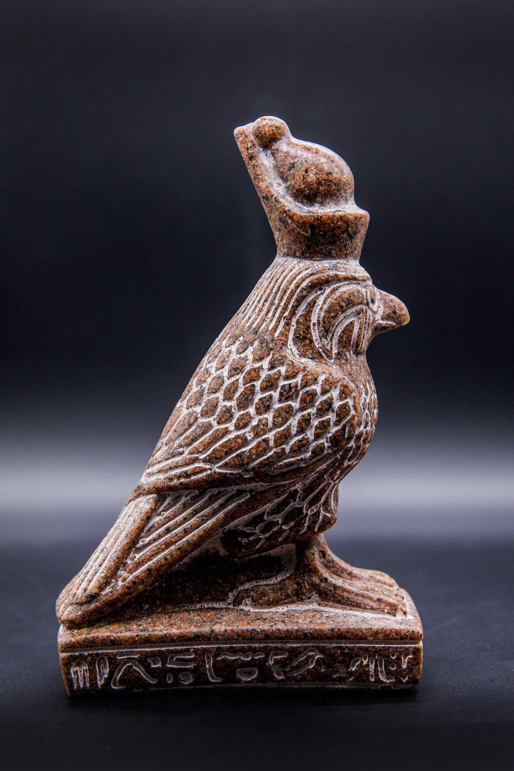 Statue Horus Falcon Bird God of Sky Status Particular Artwork Black or ...