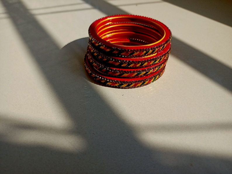 Indian Craft Lakh Bangles - Leheriya Lac Bangle for Women - Jaipuri Lac ...