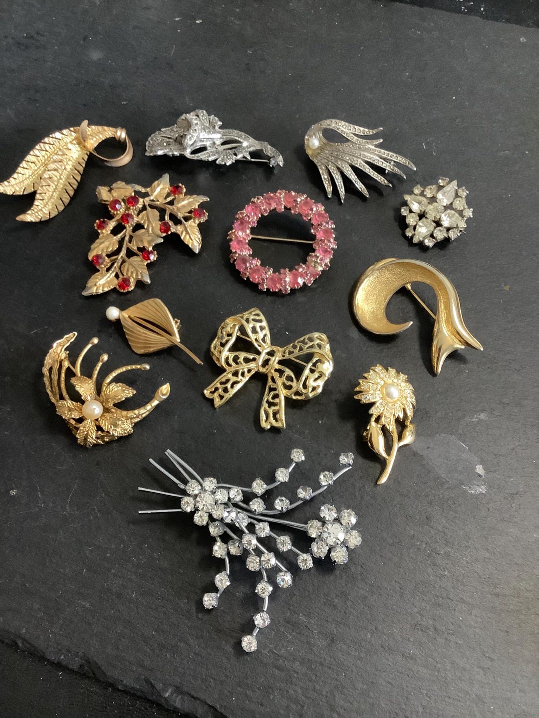 Job Lot of 12 Vintage Brooches - Etsy