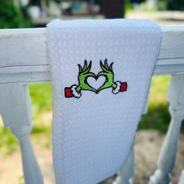 Grinch mano corazon - Etsy México