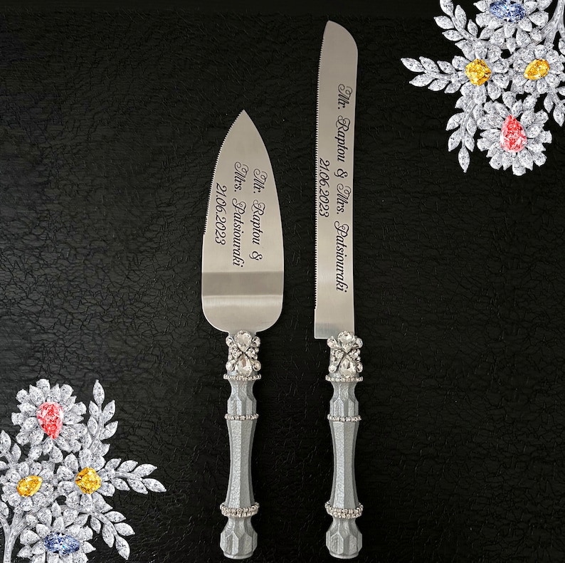 Personalized Silver Wedding Gift for Couple Champagne Glasses - Etsy