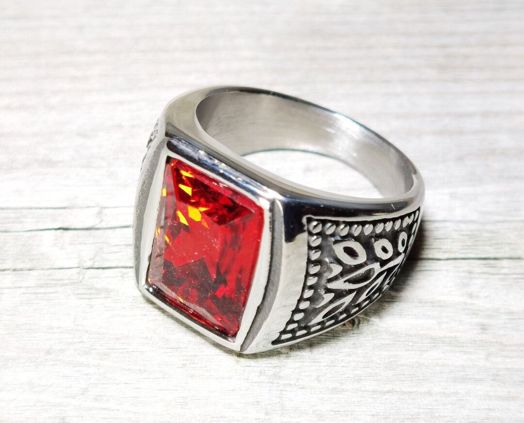 Vampire Vessel Ring, Gateway to Vampire Realms Ring, Eclipse Bloodstone ...
