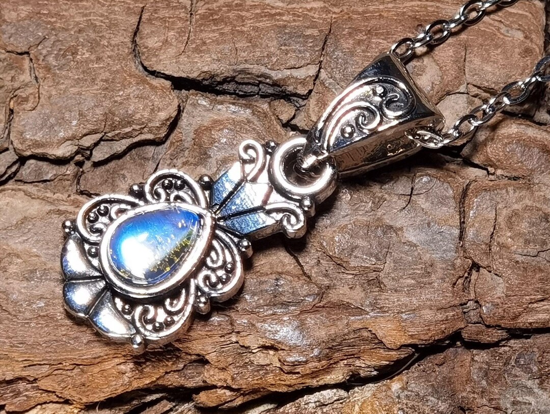 SPIRIT and ENTITY Repellent Amulet Necklace, Beacon of Light Amulet ...