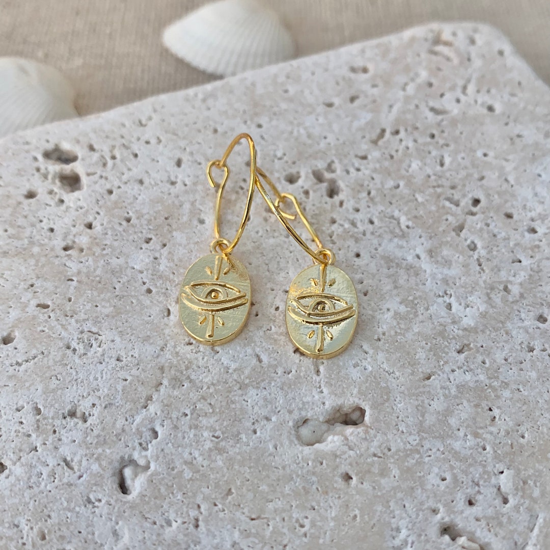 Hoop Earrings With Medal Inspired by the Eye of the God Horus - Etsy