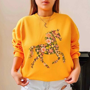 Horse Sweatshirt Horse Sweater Horse Stuff Horse Girl Horse Show Gift ...