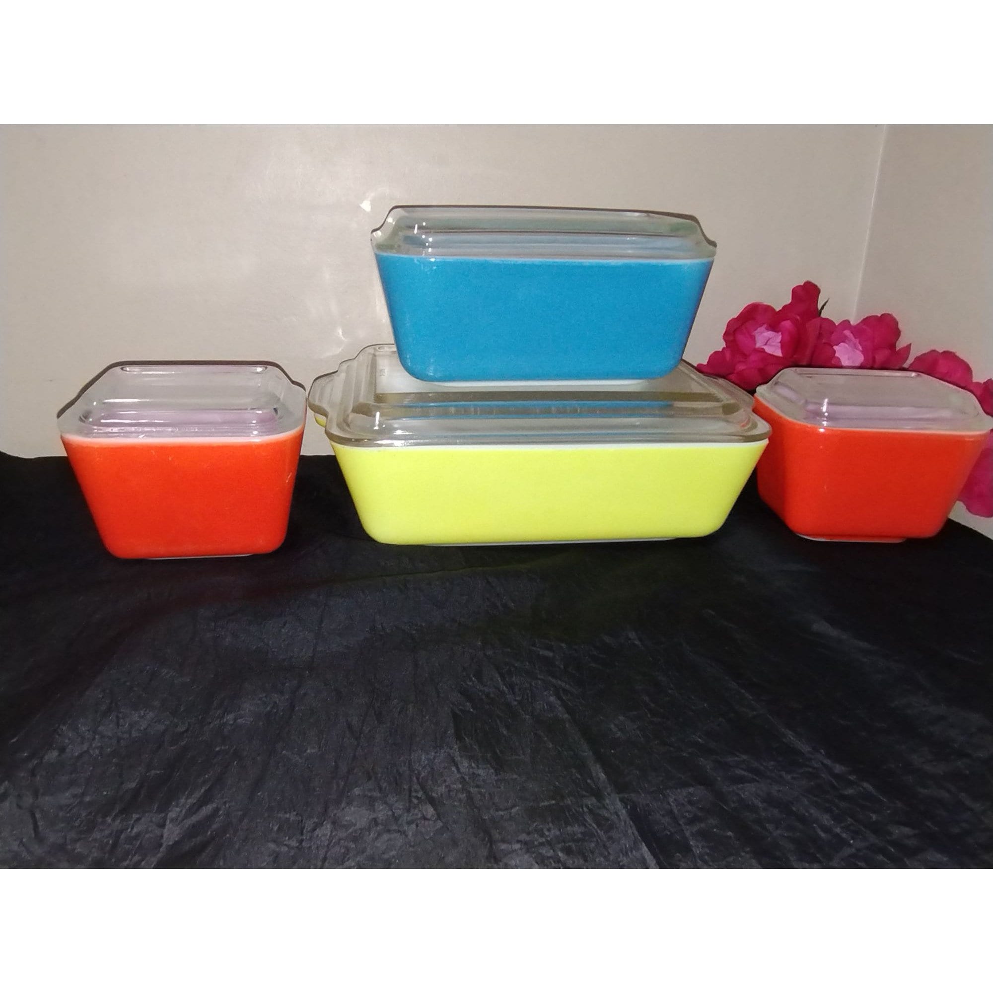 Vintage PYREX 8 Piece 'fridgies' Fridge Set in Primary Colors With Lids ...