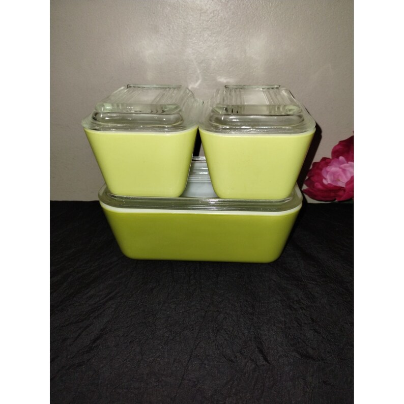 Vintage PYREX 'verde' Fridge Set With Lids 6 Pieces - Etsy