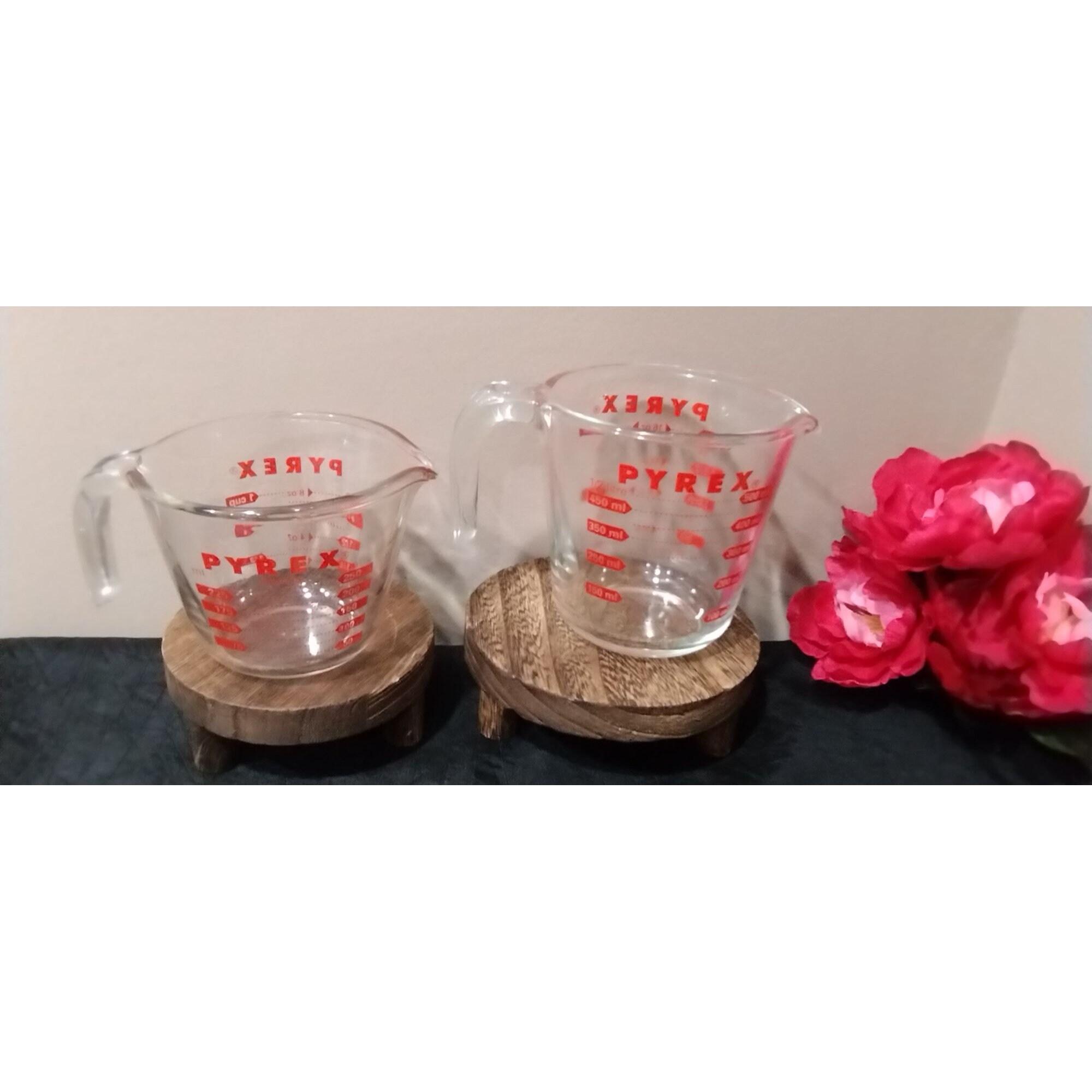 2 Vintage PYREX Measuring Cups 8oz & 16 Oz - Etsy