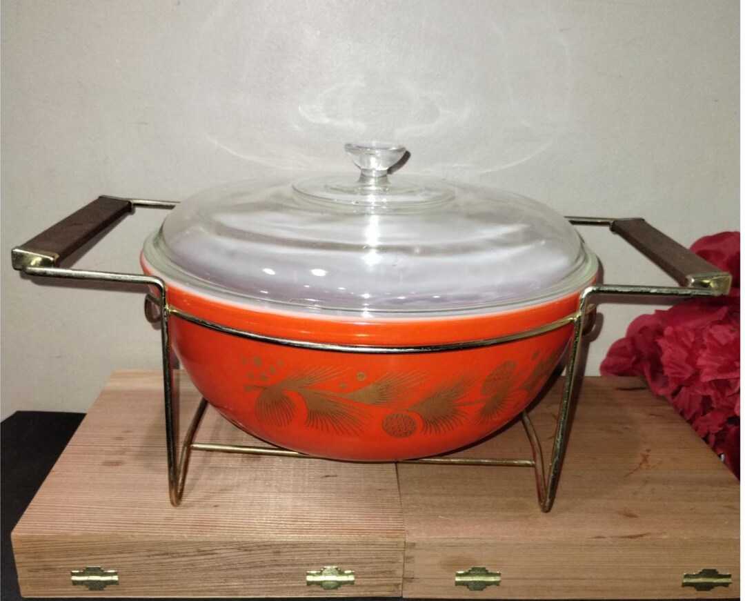 Vintage 1960s Red Golden Leaf PYREX Promo Dish With Lid - Free Shipping ...