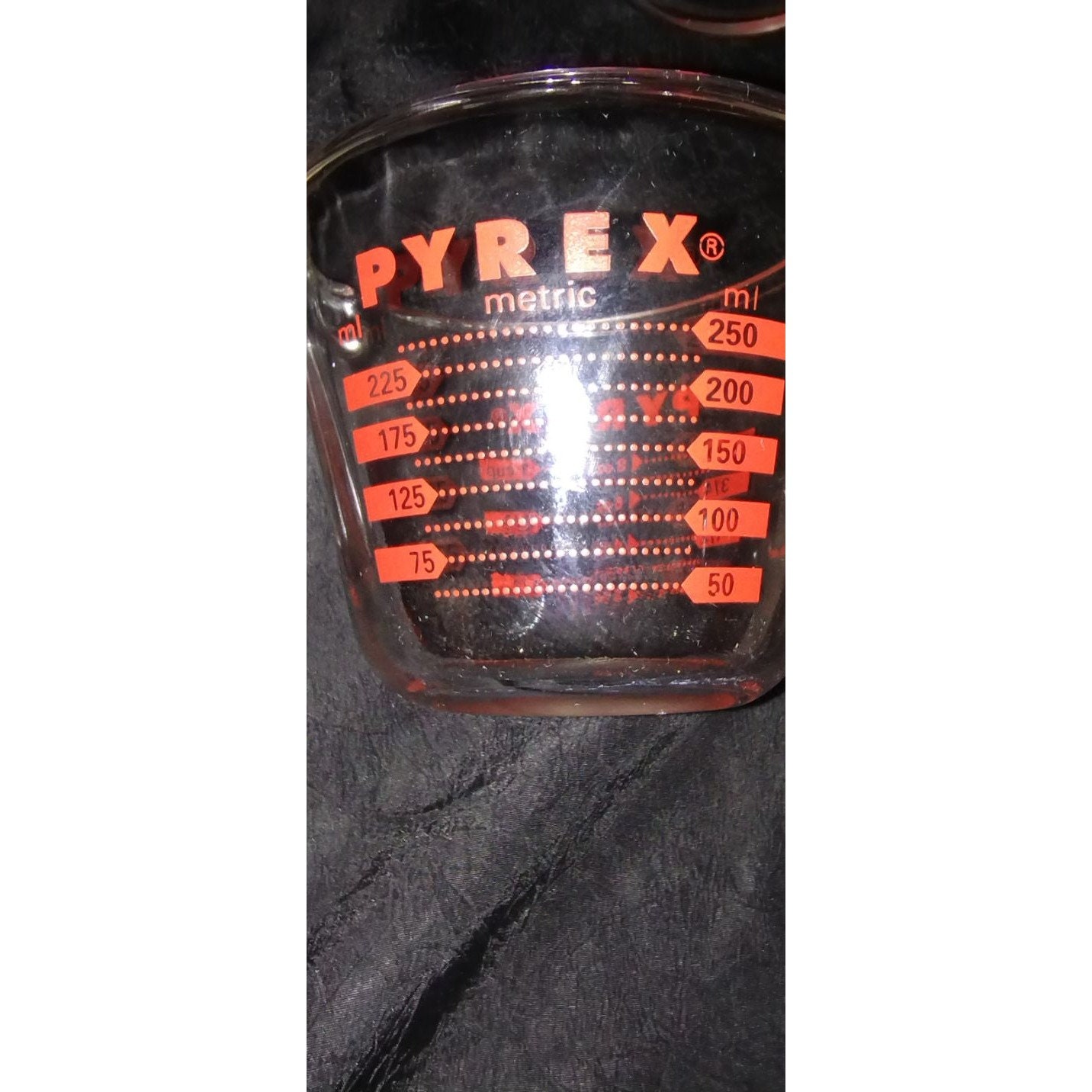 2 Vintage PYREX Measuring Cups 8oz & 16 Oz - Etsy