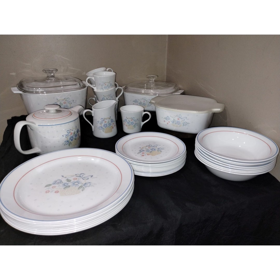 Corning Ware & Corelle Country Cornflower, Blue Ribbon. Various Pieces ...