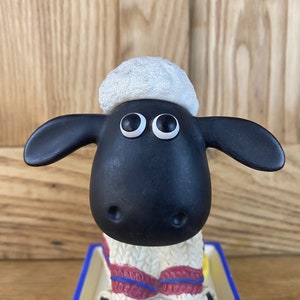 Wallace and Gromit Aardman Vintage Shaun the Sheep Nodding Shaun - Etsy UK
