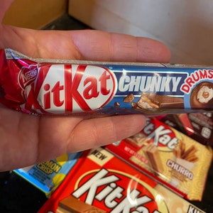 Kit Kat Lovers Bundle Kitkat Gift Set Chocolate Frosted Donut, Lemon ...