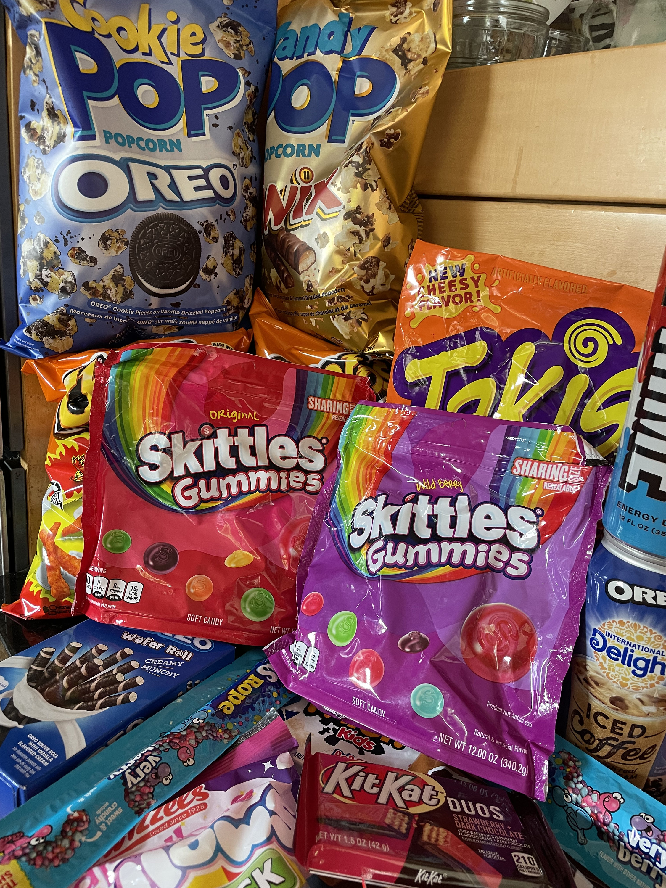 Snack Bundle Munchie Gift Box Cheetos Oreo Dunkin Takis Rap Snacks M&ms ...