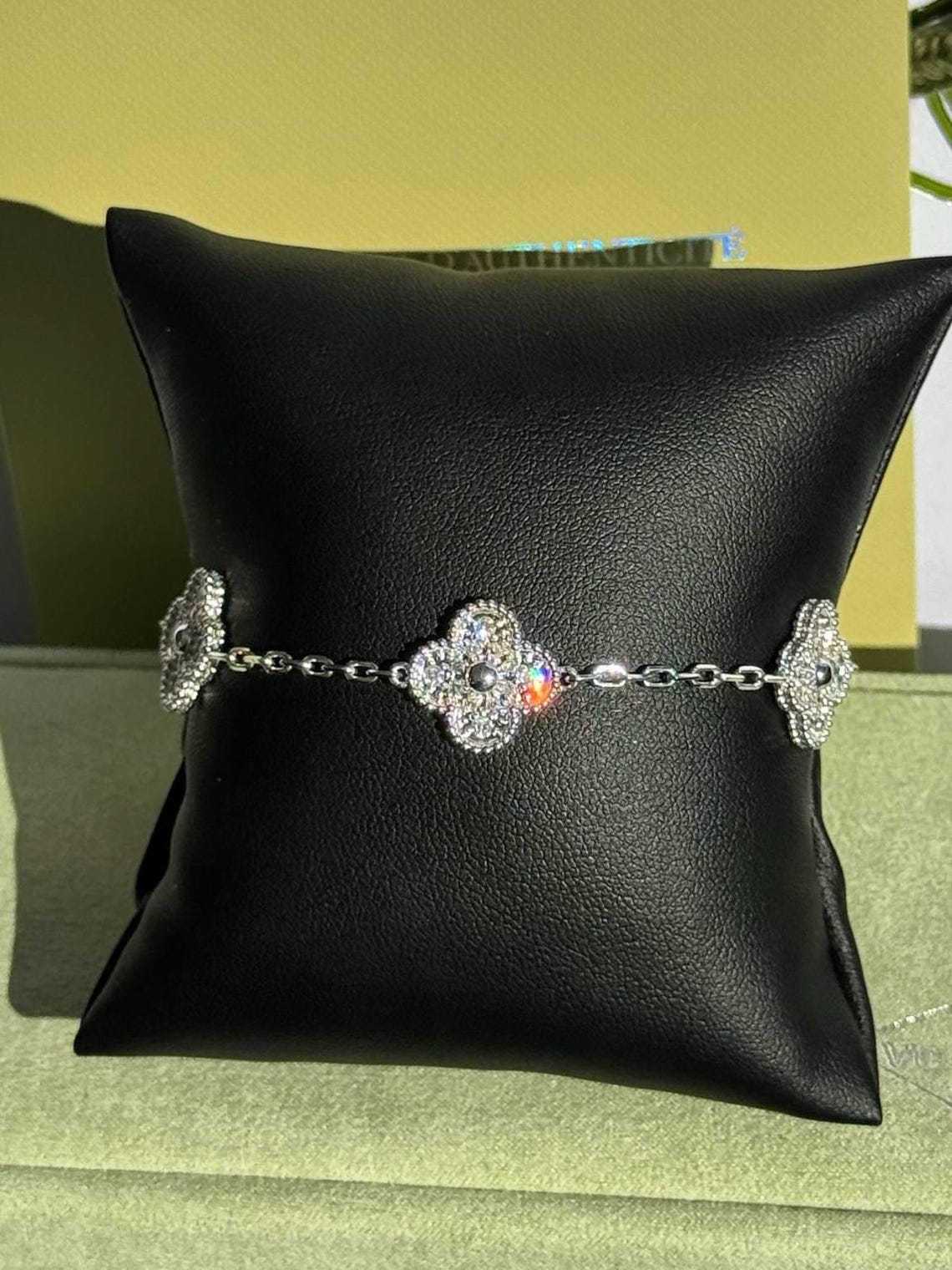 18k White Gold Van Cleef Alhambra Style Diamond 5 Motifs Clover Shape ...