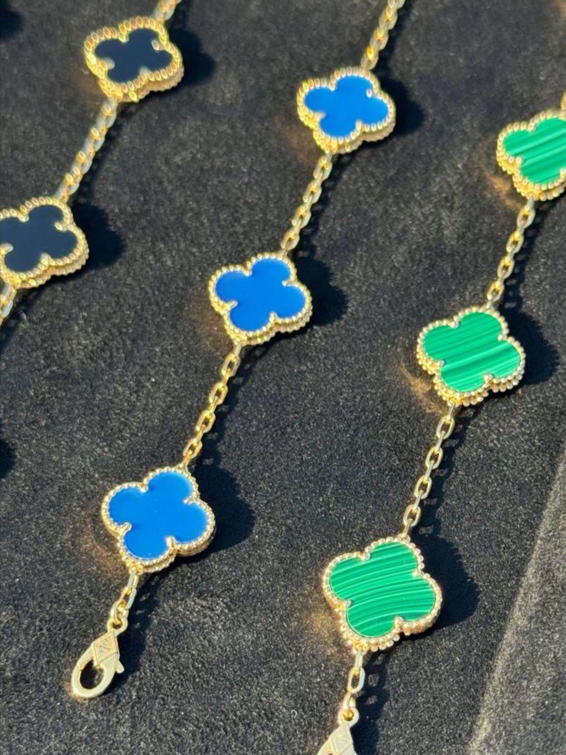 18k Yellow Gold Van Cleef Alhambra Style Blue Agate 5 Motifs Clover ...