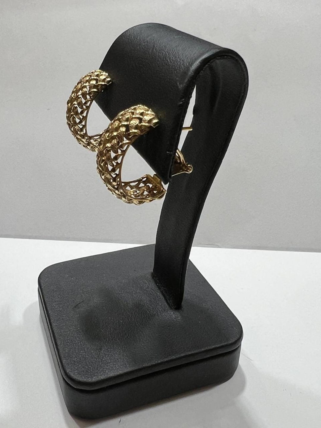 14k Gold English Lock Earrings - Etsy