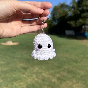 Ghost Keychain | Crochet | Handmade | Accessories - Etsy