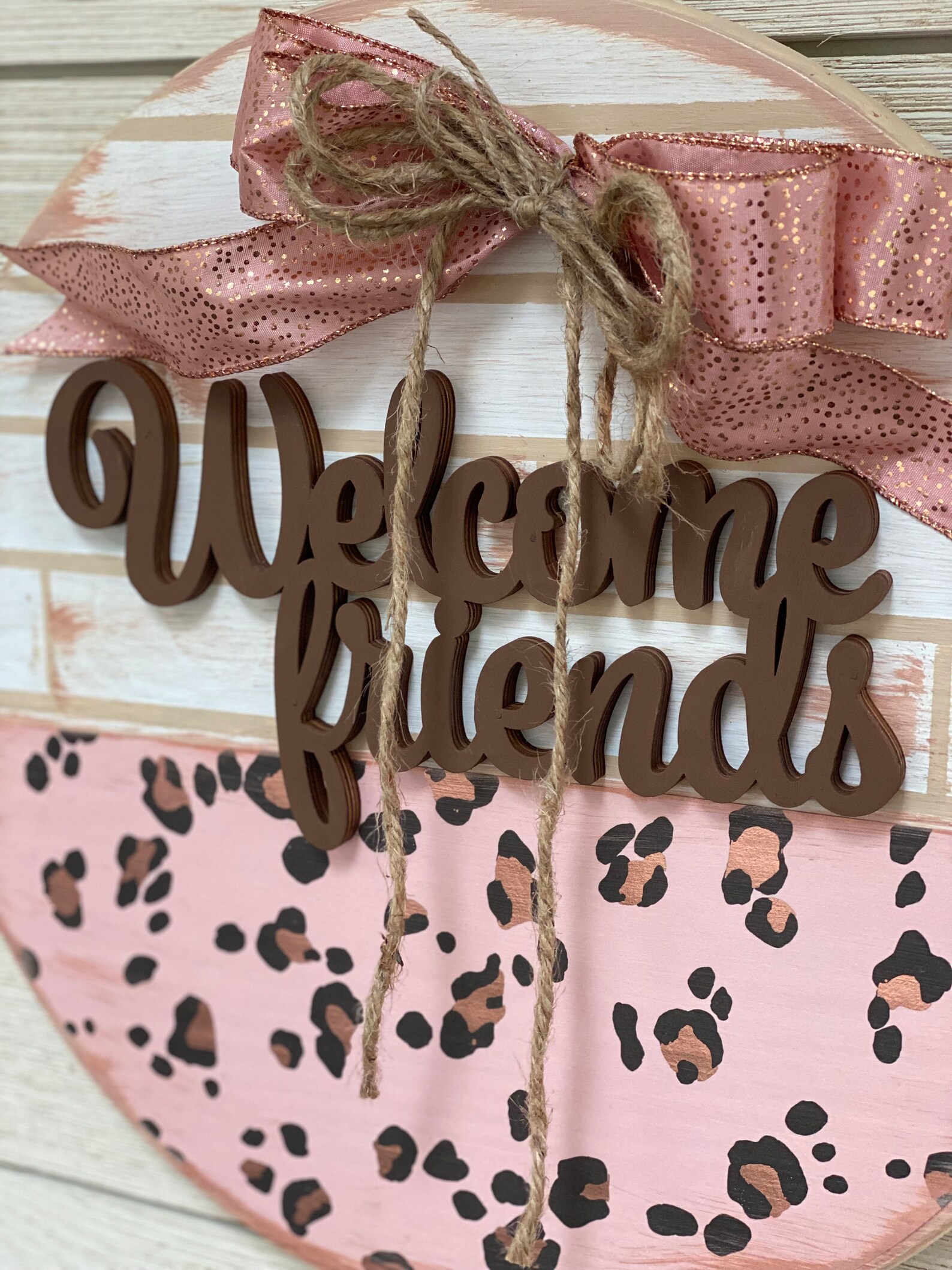 Welcome Door Sign, Front Door Wreath, Welcome Friends Door Sign, Round ...